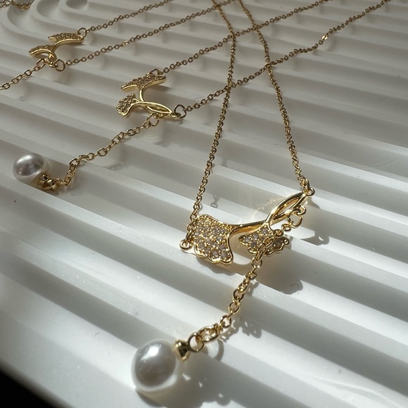 Jewelry | Faux Gold And Faux Pearl Necklace Mermaid Tale Pendant | Poshmark